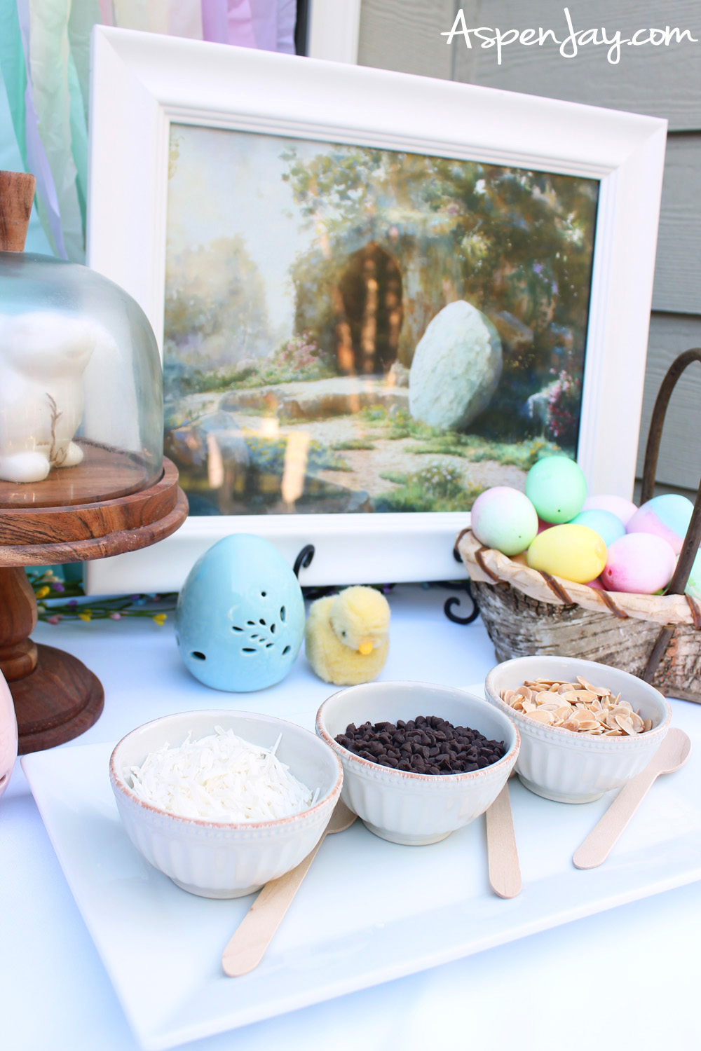 25 Backyard Easter Party Ideas – Breakfast, Decor & Egg Hunt Fun ...